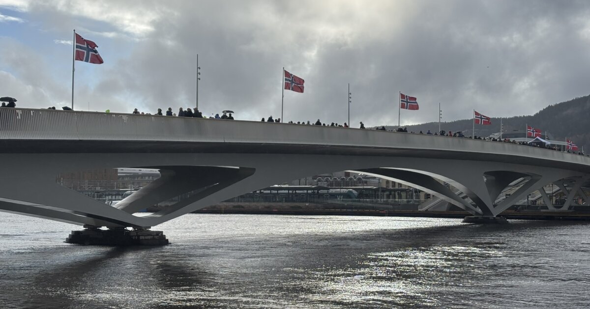 Drammen celebrates its new City Bridge - News - Knight Architects