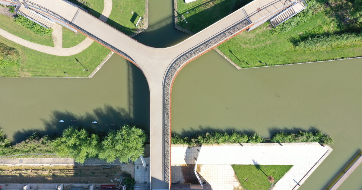Campbell Wharf Bridge, Milton Keynes - Knight Architects